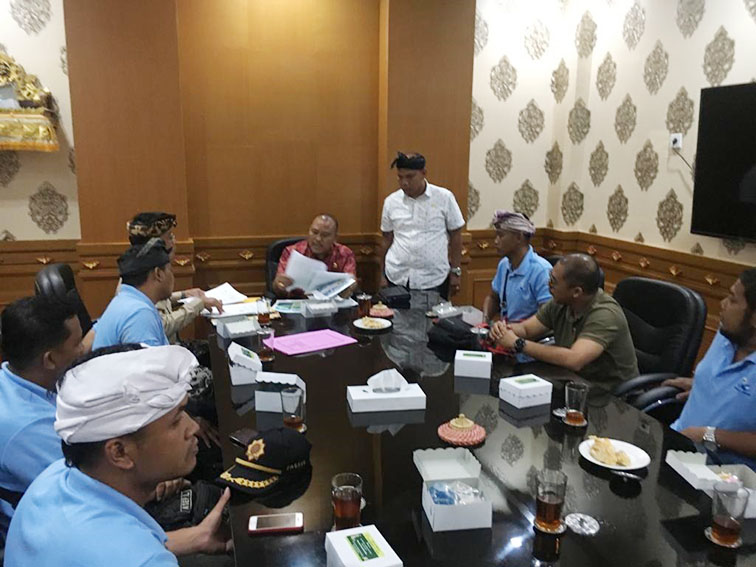 Pengembang Perum Mandala Griya Diadukan Warga ke DPRD - PATROLIPOST Pengembang Perum Mandala Griya Diadukan Warga ke DPRD - PATROLIPOST