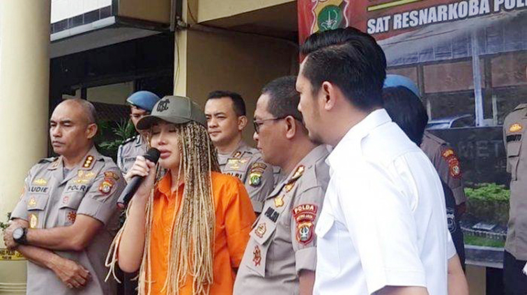 Lucinta Luna Akan Hadirkan 9 Saksi - PATROLIPOST