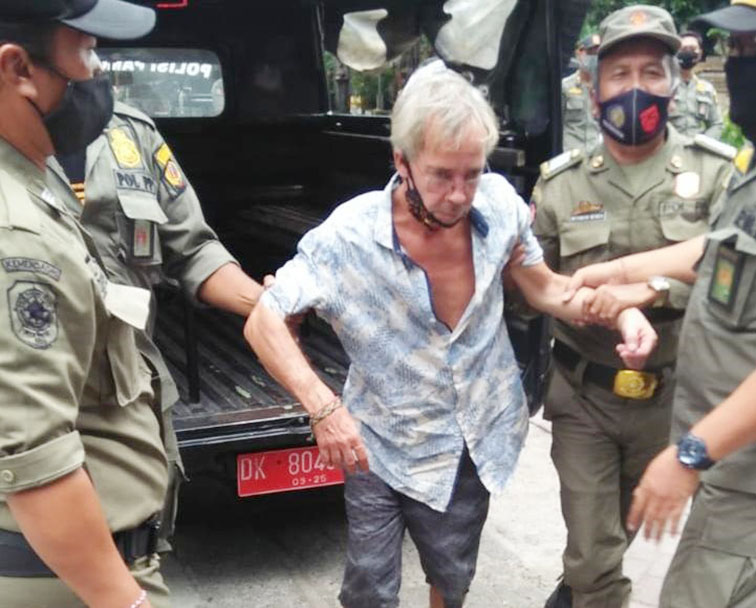 Bule Jerman Ngamuk Gegara Pandemi Covid-19 - PATROLIPOST