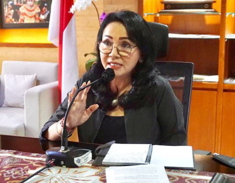 Ny Selly Mantra: Kemasan Produk Menentukan dalam Bersaing di Pasar ...