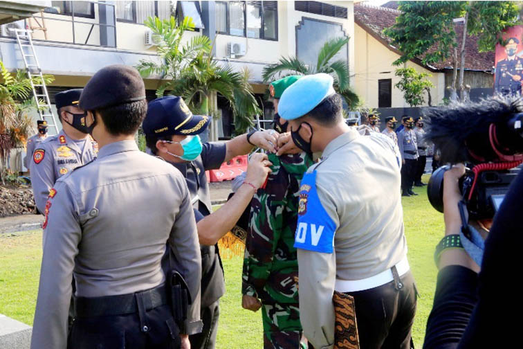 Pimpin Apel Gelar Pasukan Operasi Lilin, Bupati: Kedepankan Prokes, Cegah Penyebaran Covid ...