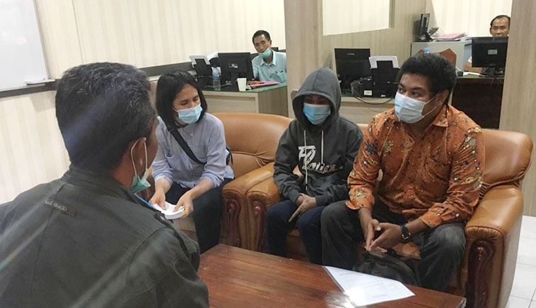 Oknum Polisi Dilaporkan Cewek MiChat Pasal Pemerasan, Pengancaman dan ...