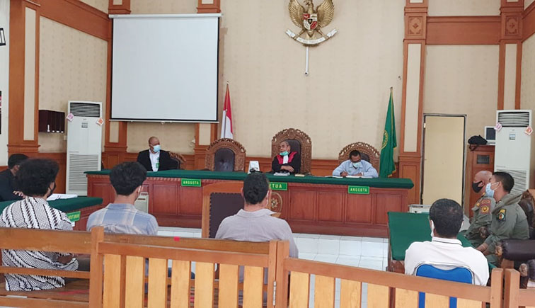 Langgar Perda, Satpol PP Denpasar Tipiring 2 Pengusaha Angkringan ... Langgar Perda, Satpol PP Denpasar Tipiring 2 Pengusaha Angkringan ...