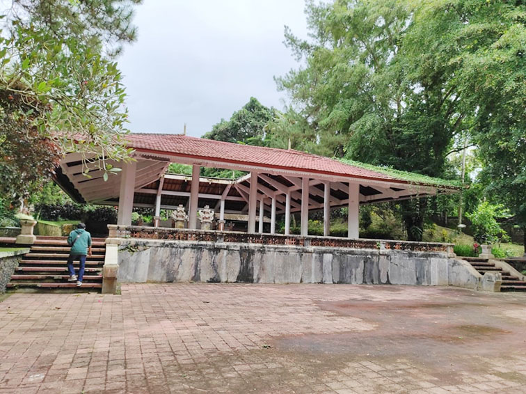 Hampir Tiga Tahun Atap Wantilan Sasana Budaya Ambrol Tak Kunjung ...