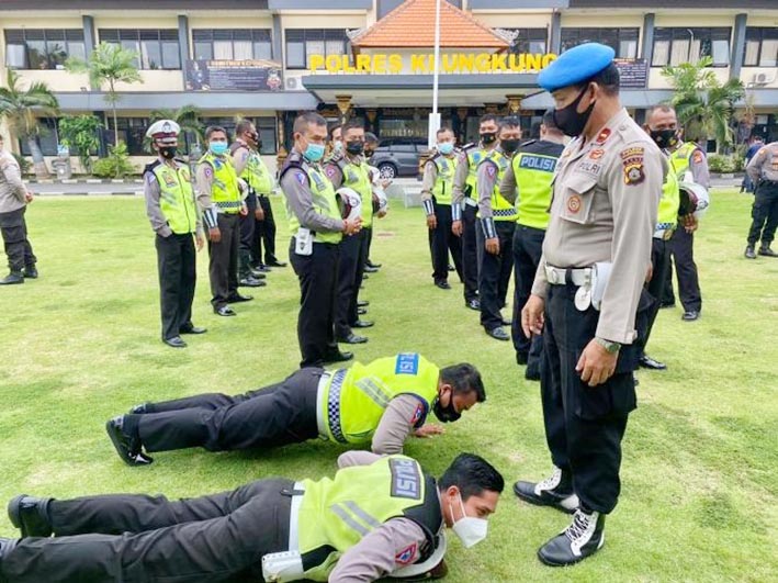 Operasi Penegakan Disiplin, Propam Polres Klungkung Hukum Personel ... Operasi Penegakan Disiplin, Propam Polres Klungkung Hukum Personel ...