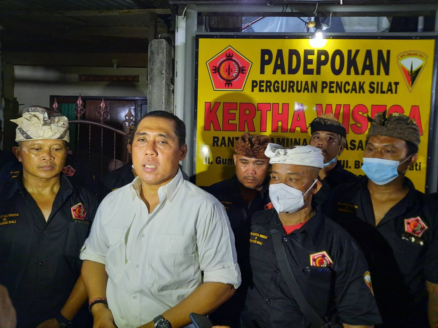 Gus Adhi Sebut PPS Kertha Wisesa Pencetak Kader Bangsa Berjiwa Patriot ...