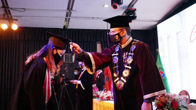 Wisuda 929 Mahasiswa, LSPR Cetak SDM Unggul Berwawasan Internasional ...