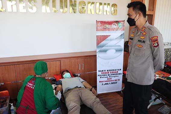 Personel Polres Klungkung Donorkan 200 Kantong Darah - PATROLIPOST Personel Polres Klungkung Donorkan 200 Kantong Darah - PATROLIPOST