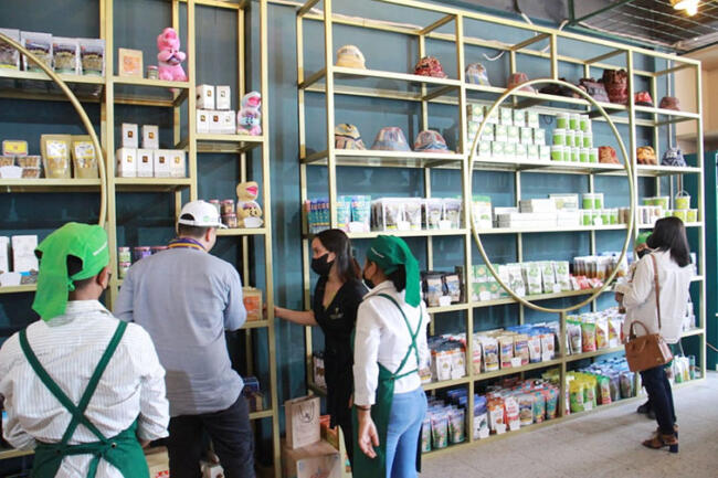 La Moringa Indonesia Hadirkan Produk UMKM Khas NTT di Labuan Bajo ...