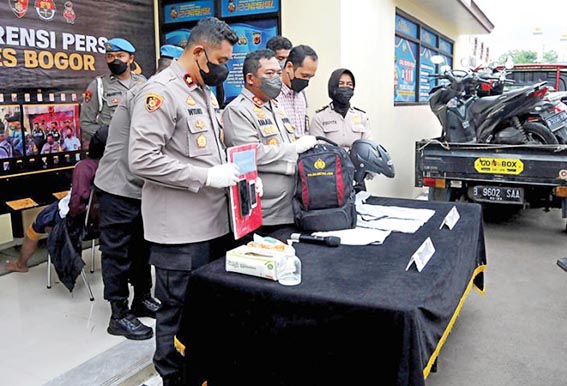 'Mayat Hidup Kembali', Terlilit Utang US Pura-pura Mati - PATROLIPOST