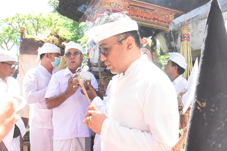 Hari Raya Tumpek Wariga, Banjar Tatasan Kaja Tonja Gelar Upacara Mecaru ...