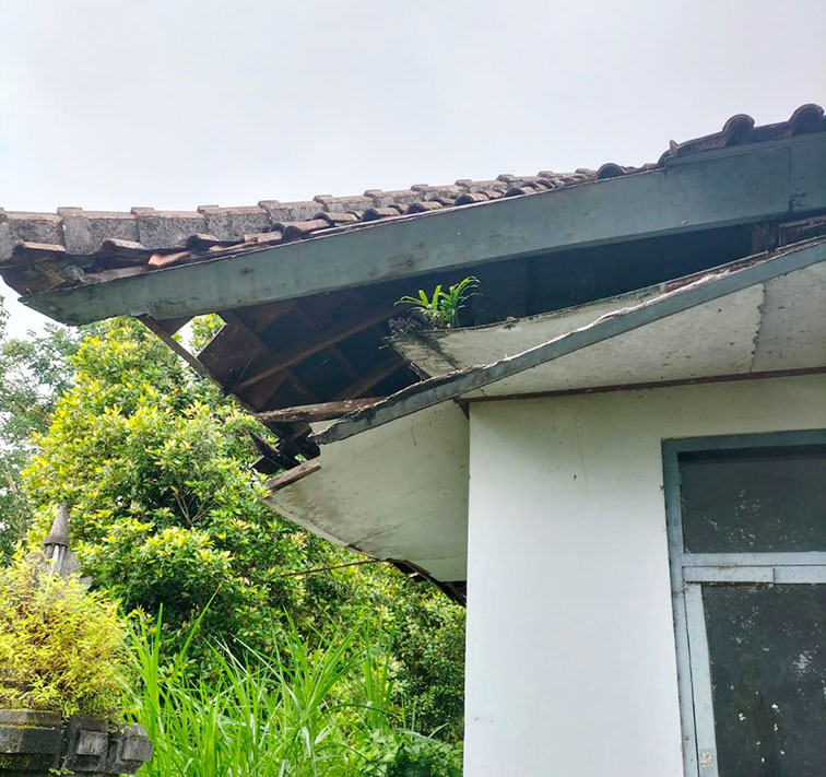 Lima Puskesmas Pembantu di Bangli dalam Kondisi Rusak Berat - PATROLIPOST