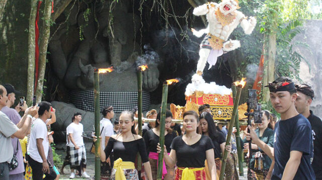 Sambut Nyepi Bali Safari Park Gelar Tradisi Pawai Ogoh Ogoh Patrolipost