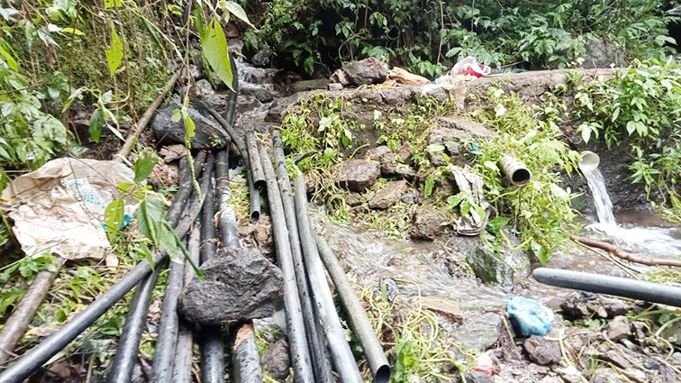 Pipa PAM Dirusak Warga Desa Lain, Warga Siakin Kesulitan Air - PATROLIPOST