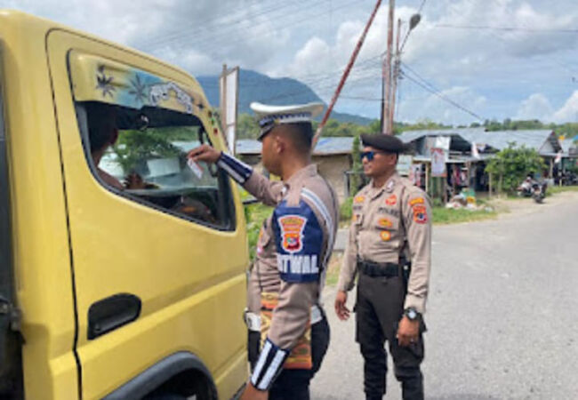 Polres Manggarai Timur Tindak 90 Pelanggaran Selama Operasi Patuh Turangga 2023 - PATROLIPOST