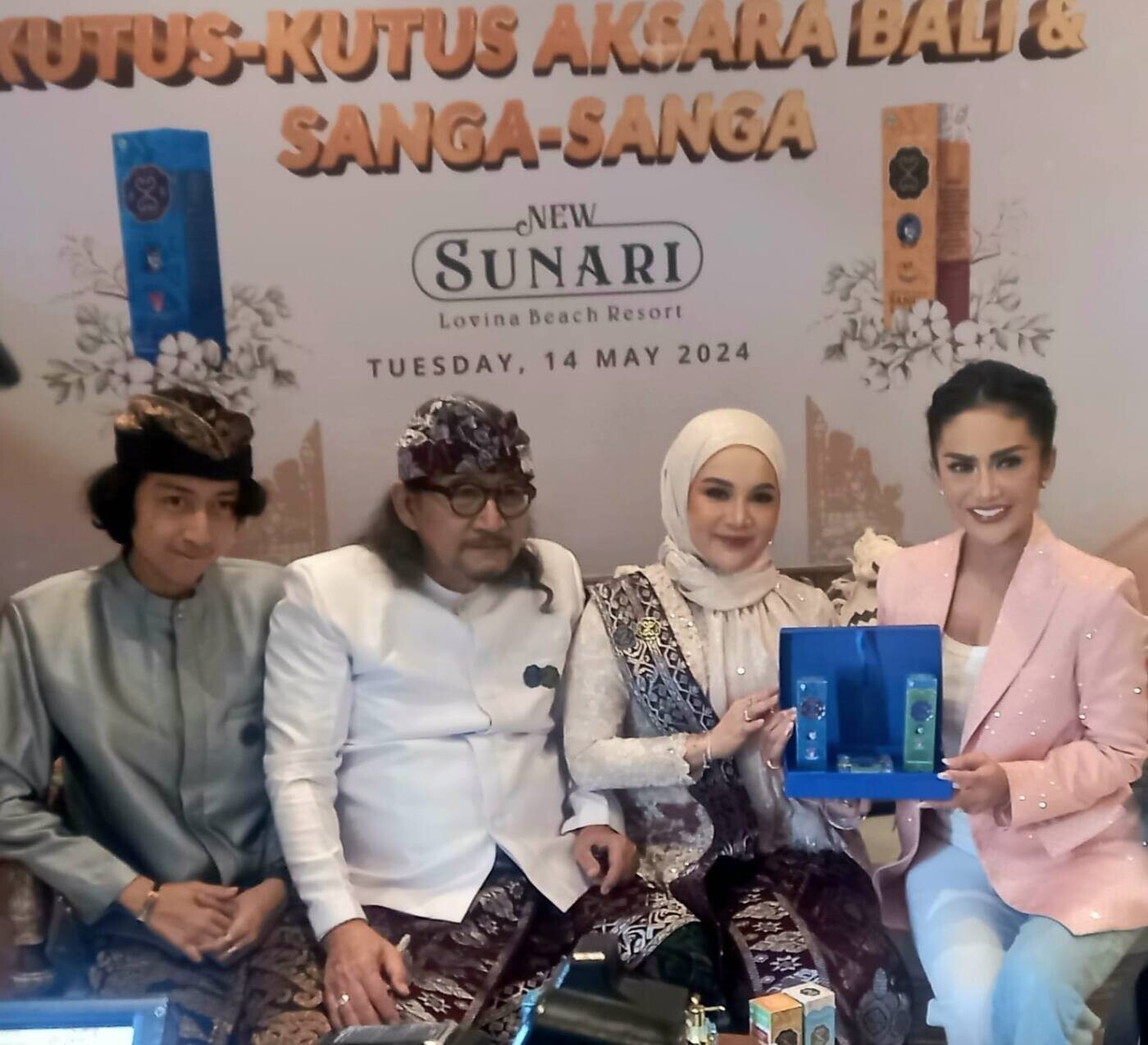 Logo Lama ‘Dibajak', Kutus-Kutus Luncurkan Logo Baru Beraksara Bali ...